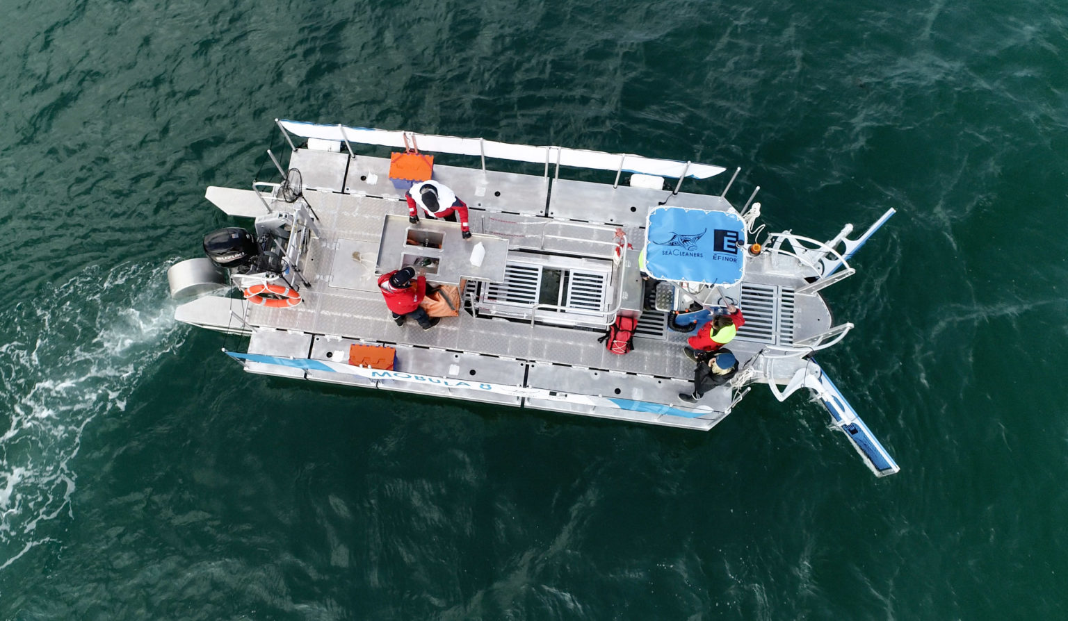 Mobula 8, le petit bateau qui protège la mer | COTE Magazine Genève